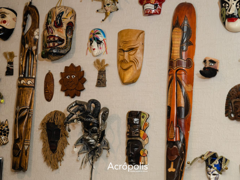 Música con instrumentos prehispánicos – ACRÓPOLIS