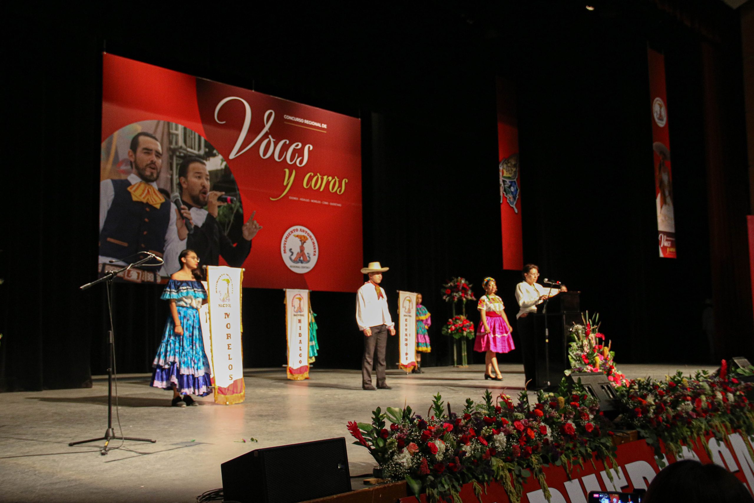 Antorcha cantó para el pueblo, en el Concurso Regional de Voces – ACRÓPOLIS