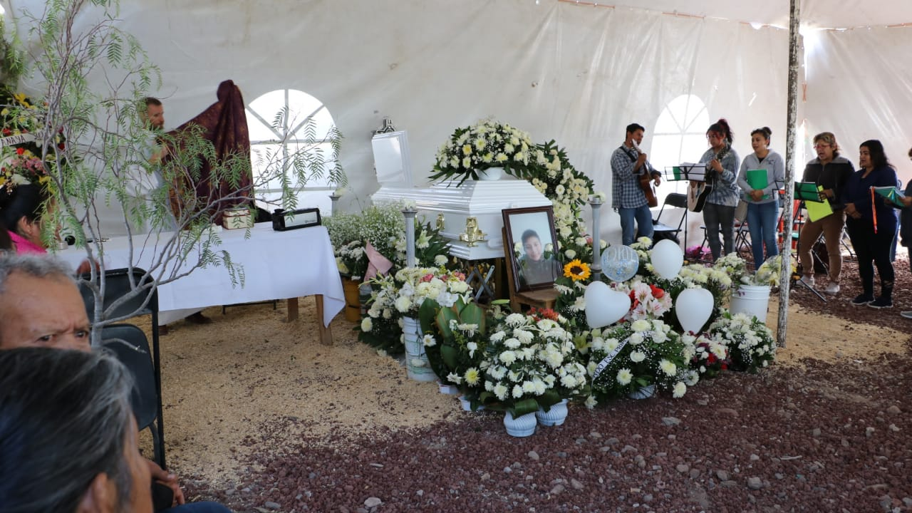 Liberan orden de aprehensión Vs director y maestra de caso Adriel, víctima mortal de bullying ...