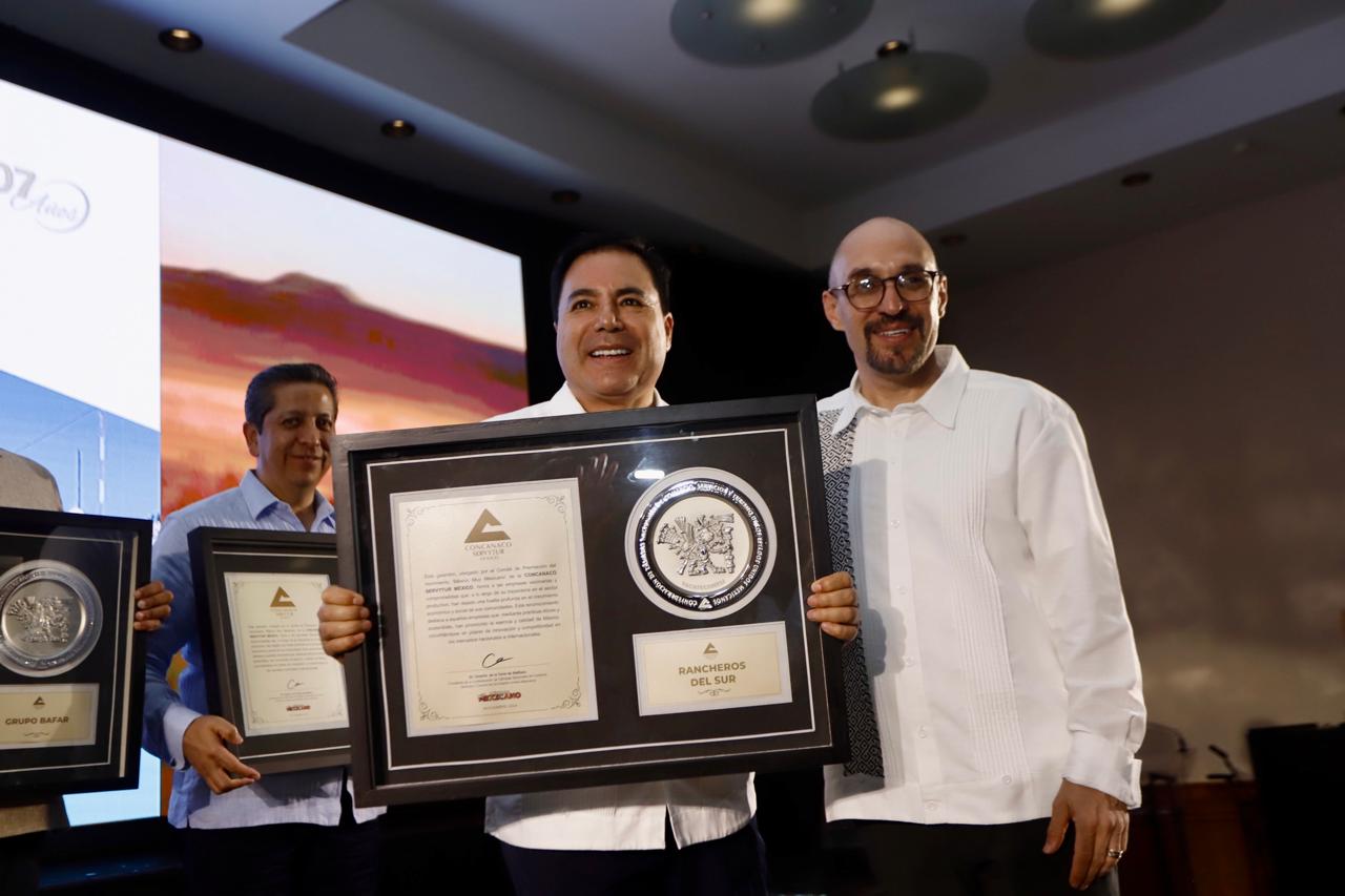CEUMH recibe el prestigioso Premio México Muy Mexicano de CONCANACO ...